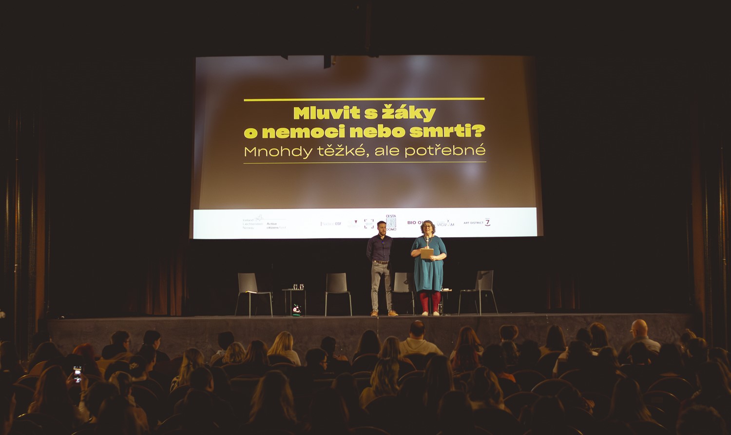 Mluvit s žáky o nemoci nebo smrti? Mnohdy těžké, ale potřebné | Cesta domů
